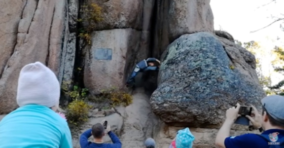 You D Never Guess His Age 70 After Watching This Spiderman Like Climber