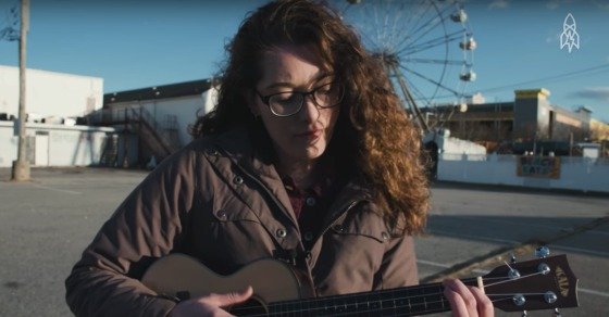 A Deaf Musician Sings Beautifully By Using Vibrations in the Ground