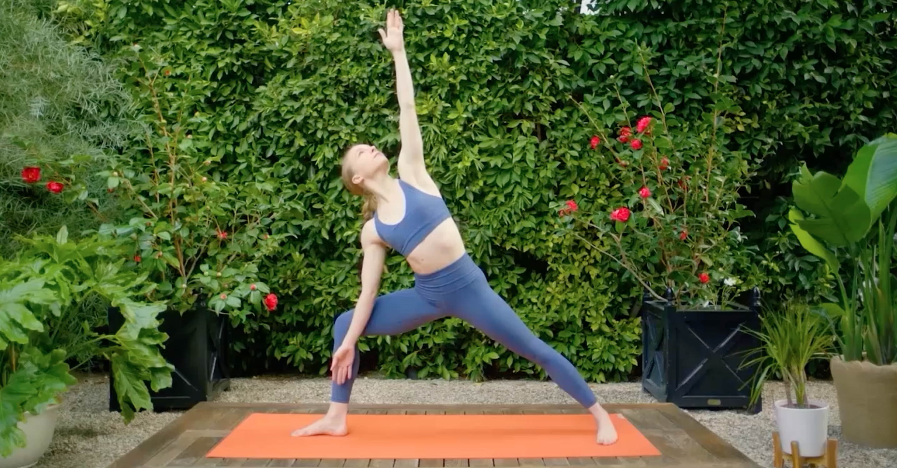 A 15-Minute Mindful Flow Yoga Practice You Can Do Anywhere